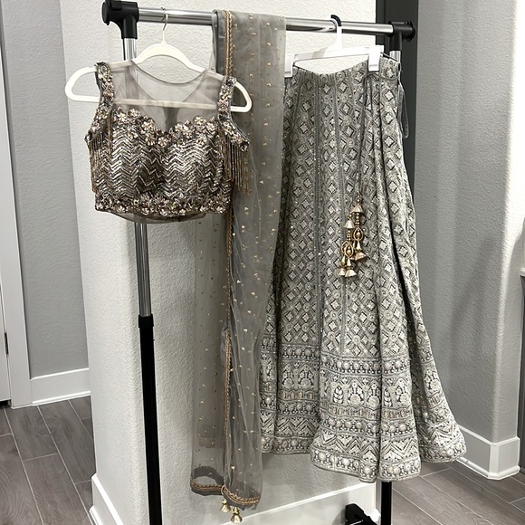 Lehengas | Gray Lucknow Chikankari Lehenga With Dupattaindian Clothing ...